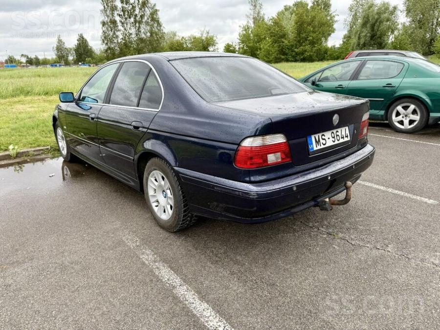 Zils BMW 520 2001 Rīga, ar dzinēja tilpumu 2.00 L un nobraukumu 286 tūkst. km par 2900 €, foto 3 vietnē AUTOMOTO.COM.LV