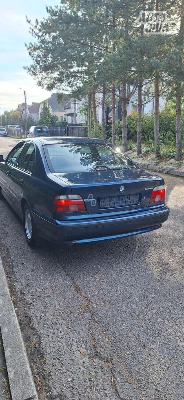 Blue BMW 520 2001 in Marijampole, with an engine capacity of 2.00 L and mileage of 276 thousand km for 1950 €, photo 2 on AUTOMOTO.COM.LV