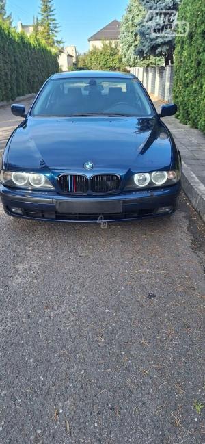 Blue BMW 520 2001 in Marijampole, with an engine capacity of 2.00 L and mileage of 276 thousand km for 1950 €, photo 5 on AUTOMOTO.COM.LV