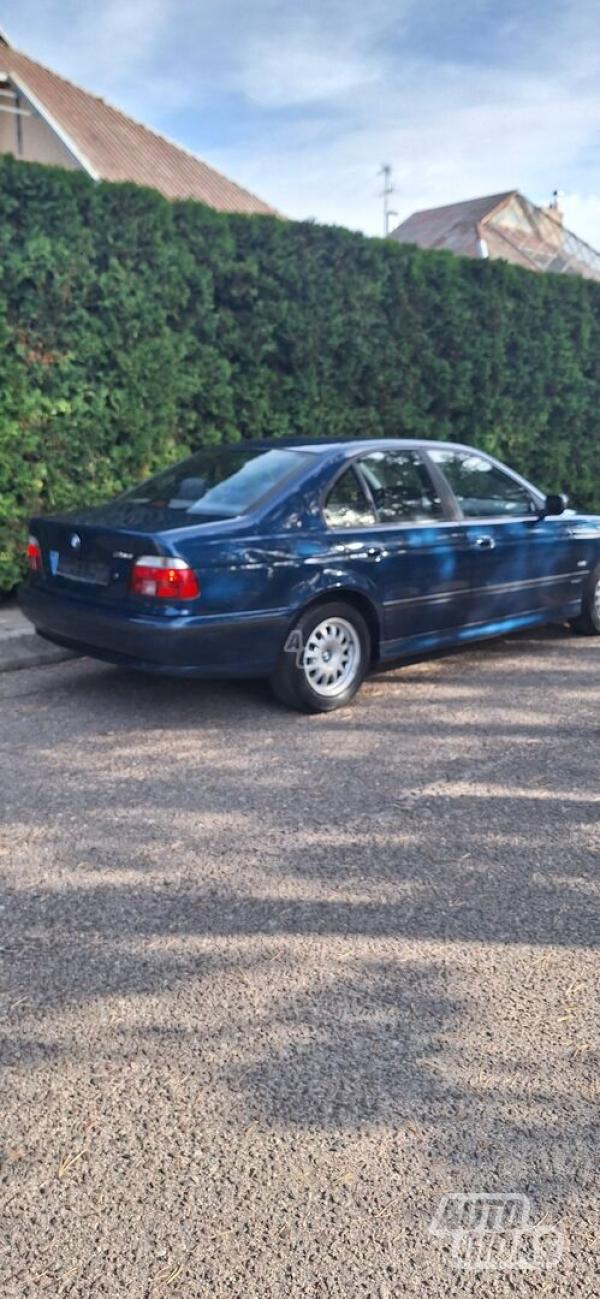 Blue BMW 520 2001 in Marijampole, with an engine capacity of 2.00 L and mileage of 276 thousand km for 1950 €, photo 9 on AUTOMOTO.COM.LV