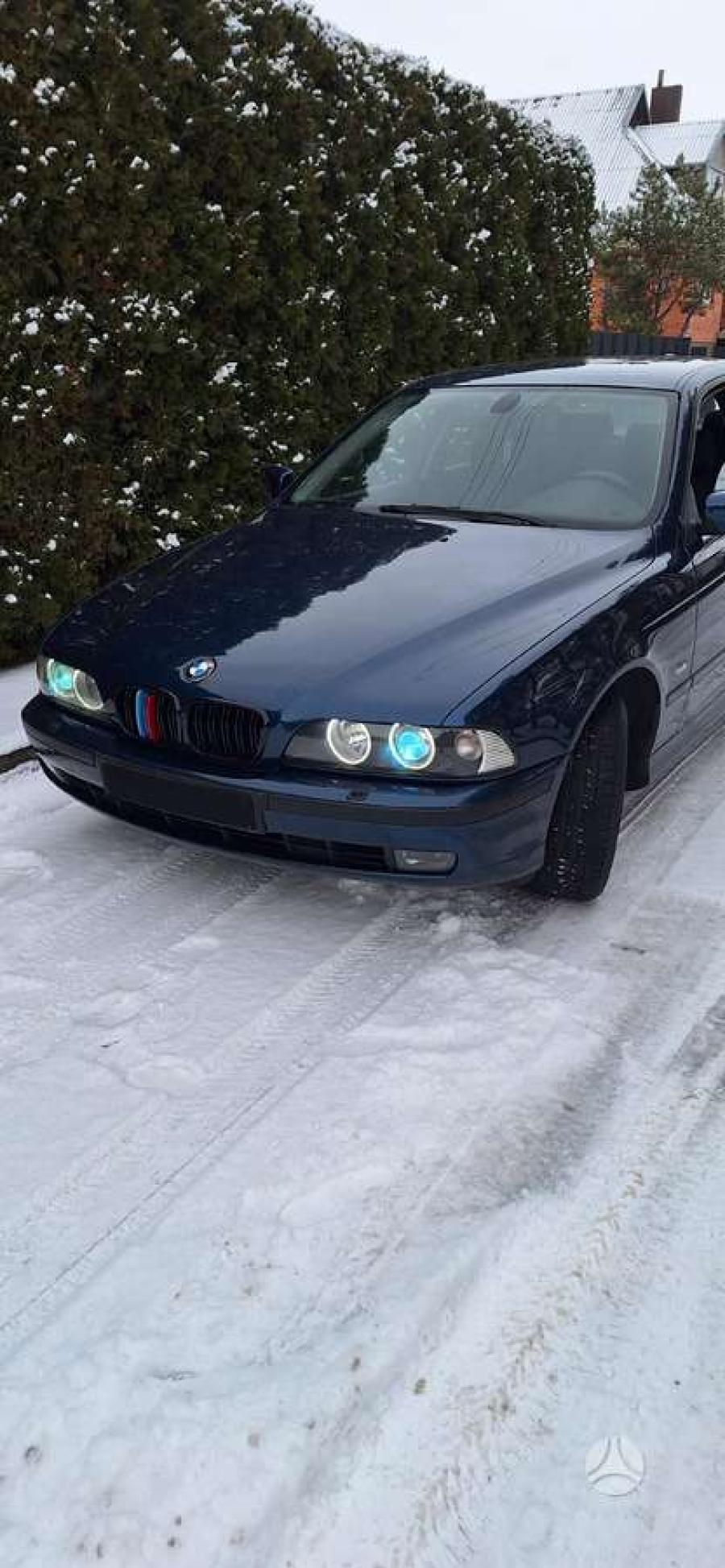 Zils BMW 520 2001 Marijampole, ar dzinēja tilpumu 2.00 L un nobraukumu 276 tūkst. km par 1850 €, foto 4 vietnē AUTOMOTO.COM.LV
