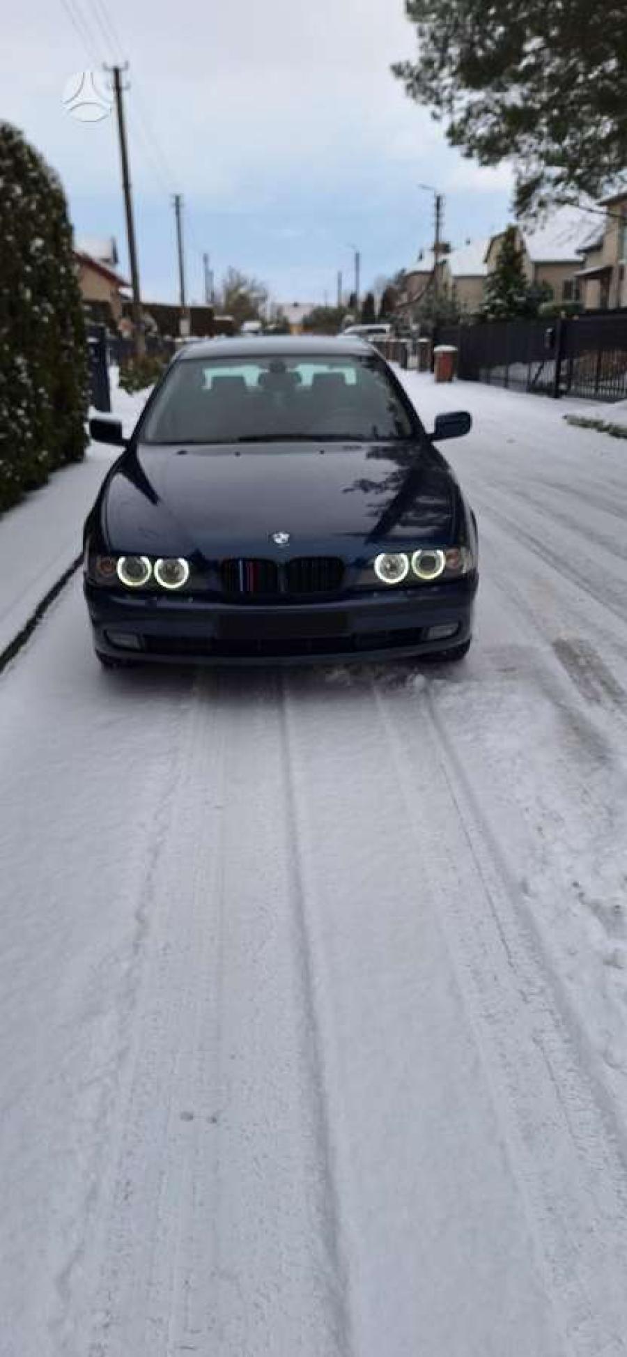 Zils BMW 520 2001 Marijampole, ar dzinēja tilpumu 2.00 L un nobraukumu 276 tūkst. km par 1850 €, foto 12 vietnē AUTOMOTO.COM.LV