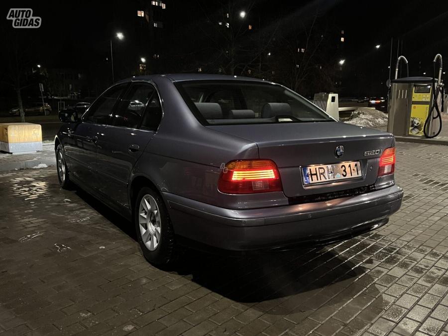Zils BMW 520 2001 Kauņa, ar dzinēja tilpumu 2.20 L un nobraukumu 368 tūkst. km par 1100 €, foto 4 vietnē AUTOMOTO.COM.LV