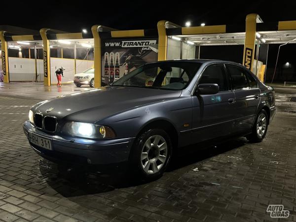 Blue BMW 520 2001 in Kaunas, with an engine capacity of 2.20 L and mileage of 368 thousand km for 1050 €, photo 3 on AUTOMOTO.COM.LV