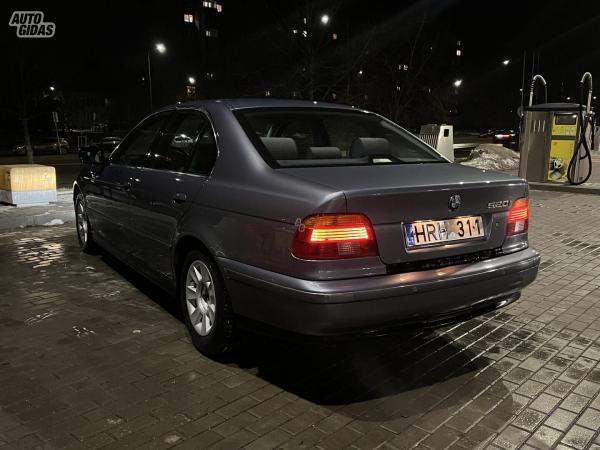 Blue BMW 520 2001 in Kaunas, with an engine capacity of 2.20 L and mileage of 368 thousand km for 1050 €, photo 4 on AUTOMOTO.COM.LV
