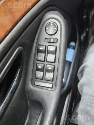 Zils BMW 520 2001 Rīga, ar dzinēja tilpumu 2.00 L un nobraukumu 286 tūkst. km par 1200 €, foto 10 vietnē AUTOMOTO.COM.LV
