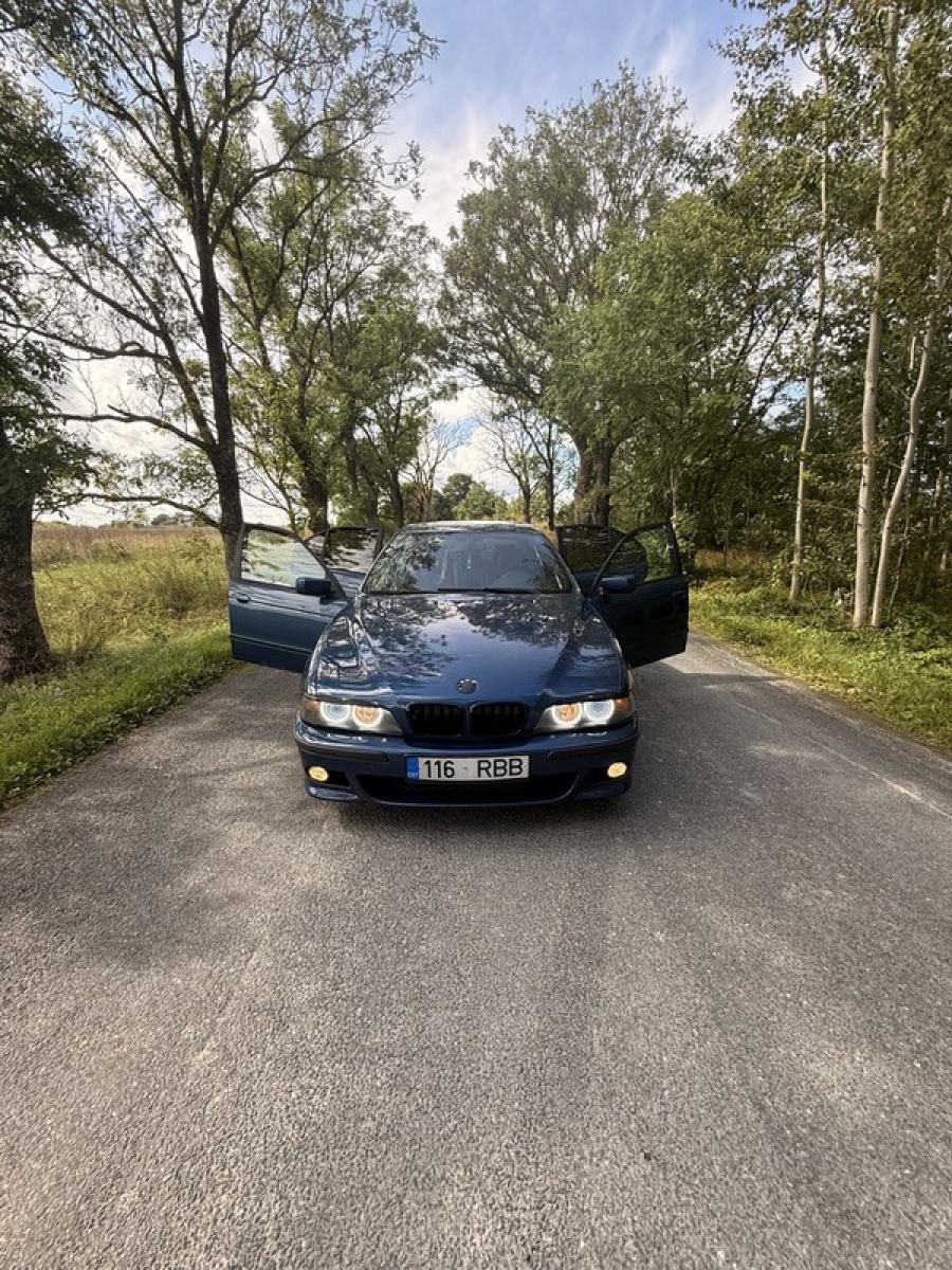 Zils BMW 520 2001 Rakvere, ar dzinēja tilpumu 2.50 L un nobraukumu 0 tūkst. km par 4499 €, foto 10 vietnē AUTOMOTO.COM.LV