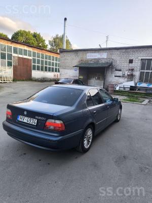 Zils BMW 520 2002 Rīga, ar dzinēja tilpumu 2.20 L un nobraukumu 306 tūkst. km par 9600 €, foto 3 vietnē AUTOMOTO.COM.LV