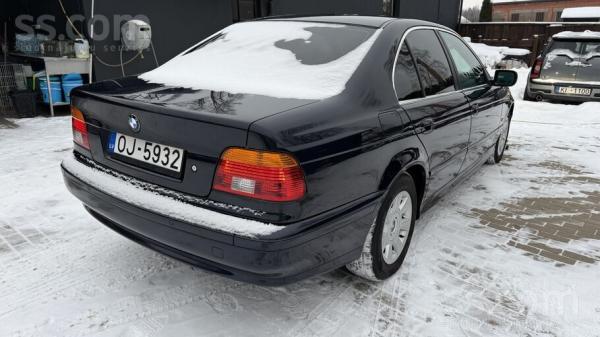 Blue BMW 520 2003 in Limbazi, with an engine capacity of 2.30 L and mileage of 156 thousand km for 3990 €, photo 6 on AUTOMOTO.COM.LV