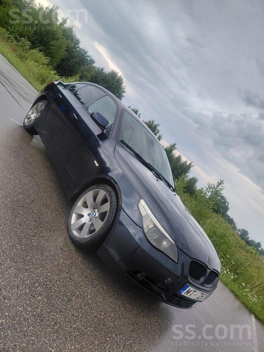 Blue BMW 520 2004 in Riga, with an engine capacity of 2.20 L and mileage of 0 thousand km for 2300 €, photo 3 on AUTOMOTO.COM.LV
