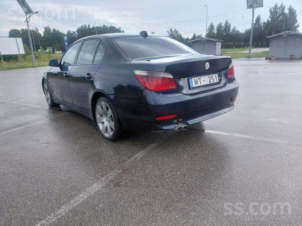 Blue BMW 520 2004 in Riga, with an engine capacity of 2.20 L and mileage of 0 thousand km for 2300 €, photo 3 on AUTOMOTO.COM.LV
