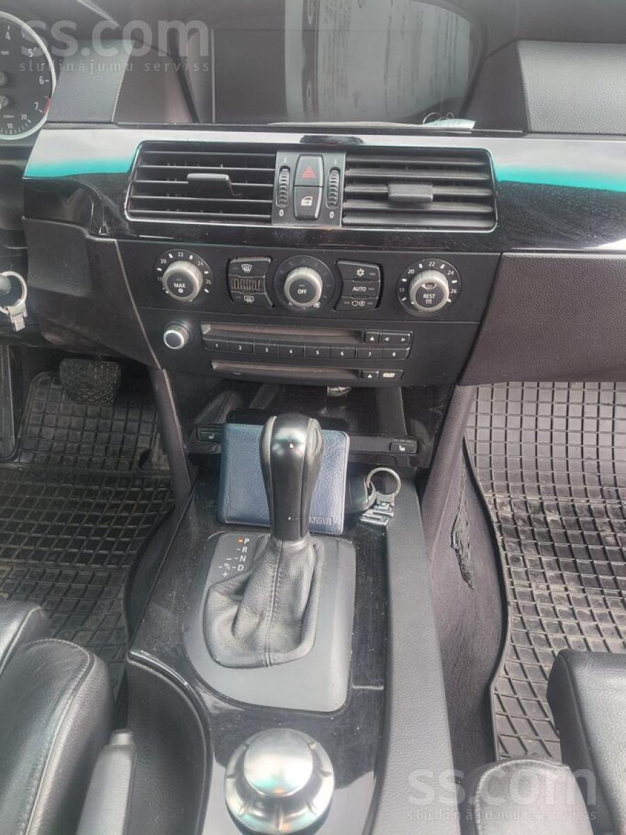 Blue BMW 520 2004 in Riga, with an engine capacity of 2.20 L and mileage of 0 thousand km for 2300 €, photo 10 on AUTOMOTO.COM.LV