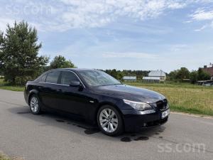 Zils BMW 520 2004 Rīga, ar dzinēja tilpumu 2.20 L un nobraukumu 386 tūkst. km par 2600 €, foto 5 vietnē AUTOMOTO.COM.LV