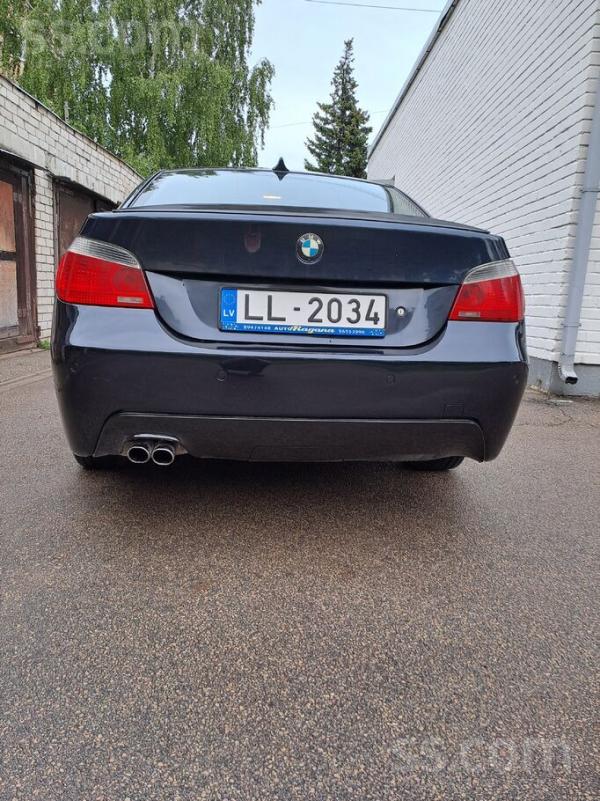Blue BMW 520 2005 in Riga, with an engine capacity of 2.20 L and mileage of 248 thousand km for 9900 €, photo 3 on AUTOMOTO.COM.LV