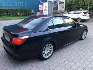 Blue BMW 520 2006 in Liepaja, with an engine capacity of 2.00 L and mileage of 373 thousand km for 3500 €, photo 4 on AUTOMOTO.COM.LV