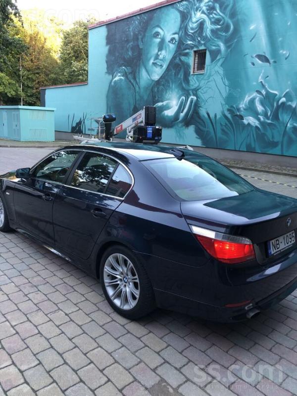 Zils BMW 520 2006 Liepāja, ar dzinēja tilpumu 2.00 L un nobraukumu 373 tūkst. km par 3500 €, foto 4 vietnē AUTOMOTO.COM.LV