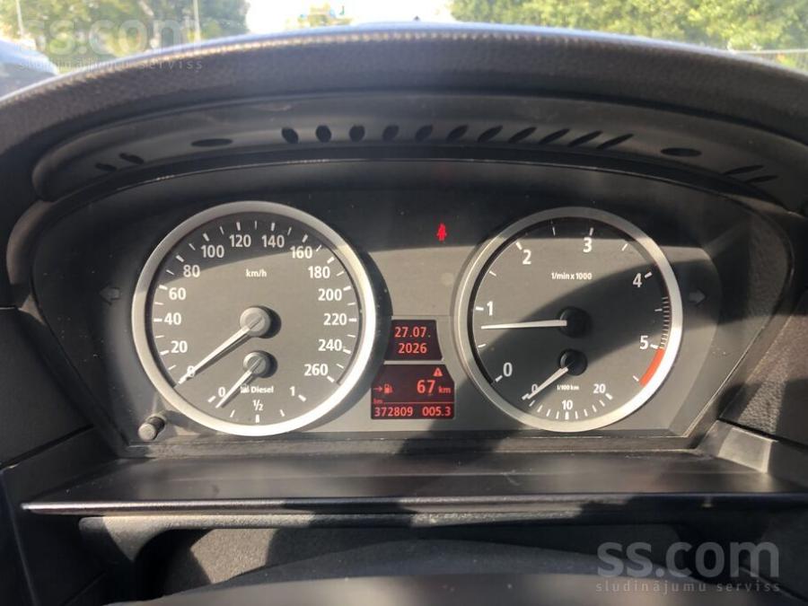 Blue BMW 520 2006 in Liepaja, with an engine capacity of 2.00 L and mileage of 373 thousand km for 3500 €, photo 9 on AUTOMOTO.COM.LV