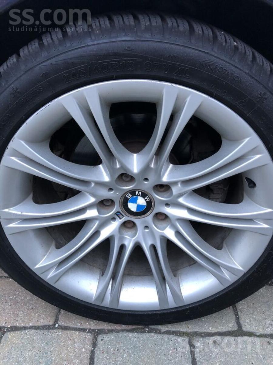 Blue BMW 520 2006 in Liepaja, with an engine capacity of 2.00 L and mileage of 373 thousand km for 3500 €, photo 17 on AUTOMOTO.COM.LV