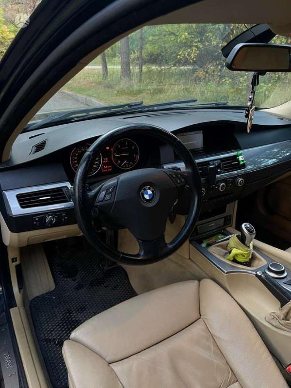 Blue BMW 520 2007 in Palanga, with an engine capacity of 2.00 L and mileage of 318 thousand km for 4150 €, photo 11 on AUTOMOTO.COM.LV