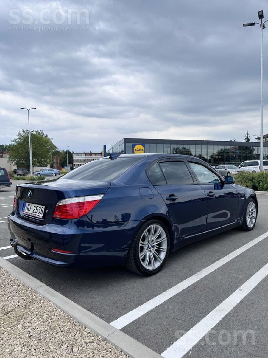 Blue BMW 520 2008 in Bauska, with an engine capacity of 2.00 L and mileage of 348 thousand km for 4500 €, photo 5 on AUTOMOTO.COM.LV