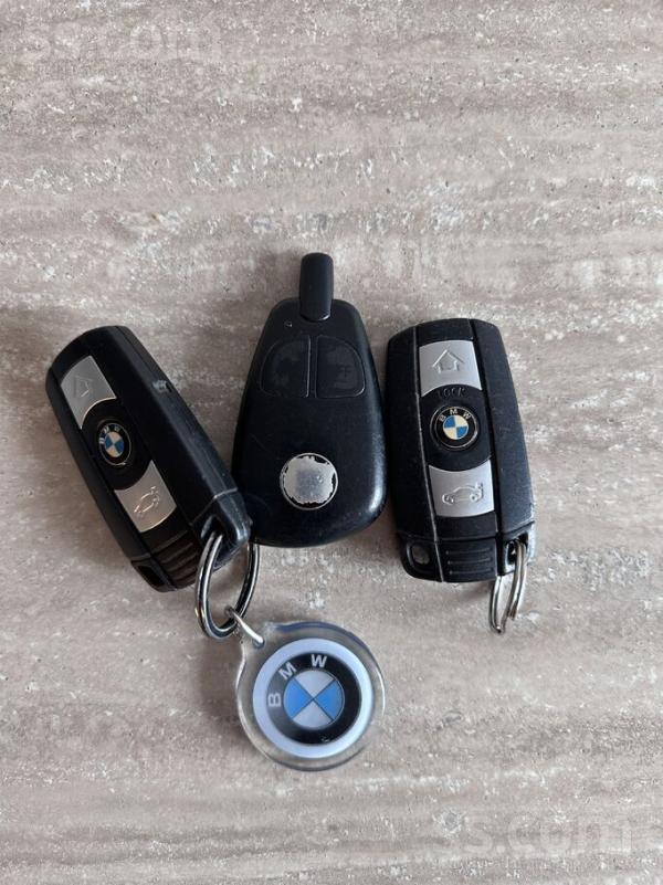 Zils BMW 520 2008 Bauska, ar dzinēja tilpumu 2.00 L un nobraukumu 348 tūkst. km par 4500 €, foto 7 vietnē AUTOMOTO.COM.LV