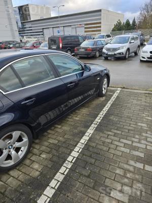 Blue BMW 520 2008 in Riga, with an engine capacity of 2.00 L and mileage of 440 thousand km for 2100 €, photo 5 on AUTOMOTO.COM.LV