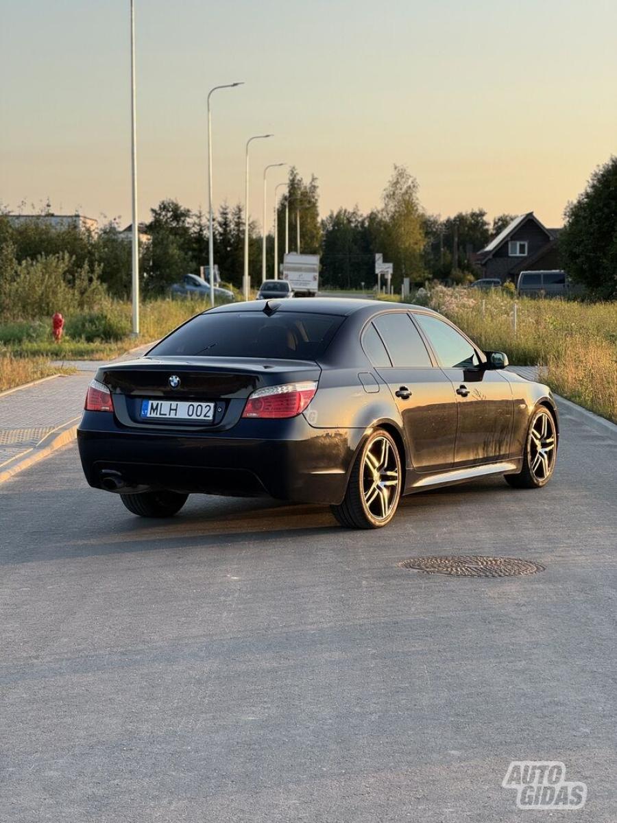 Blue BMW 520 2009 in Sirvintos, with an engine capacity of 2.00 L and mileage of 293 thousand km for 6100 €, photo 2 on AUTOMOTO.COM.LV