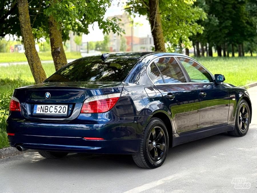 Blue BMW 520 2010 in Kaunas, with an engine capacity of 2.00 L and mileage of 370 thousand km for 4000 €, photo 4 on AUTOMOTO.COM.LV