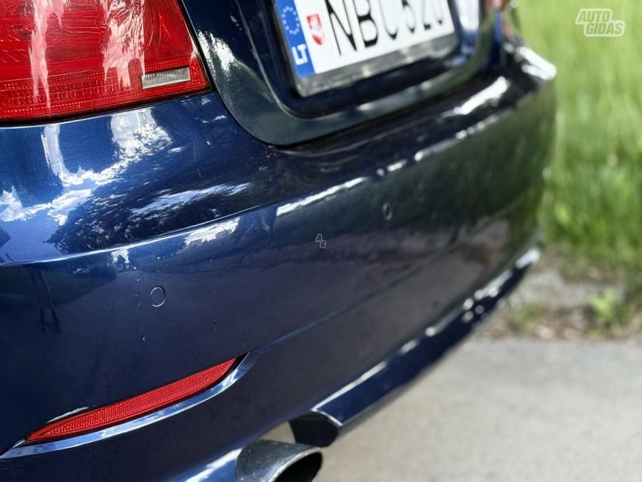 Blue BMW 520 2010 in Kaunas, with an engine capacity of 2.00 L and mileage of 370 thousand km for 4000 €, photo 7 on AUTOMOTO.COM.LV
