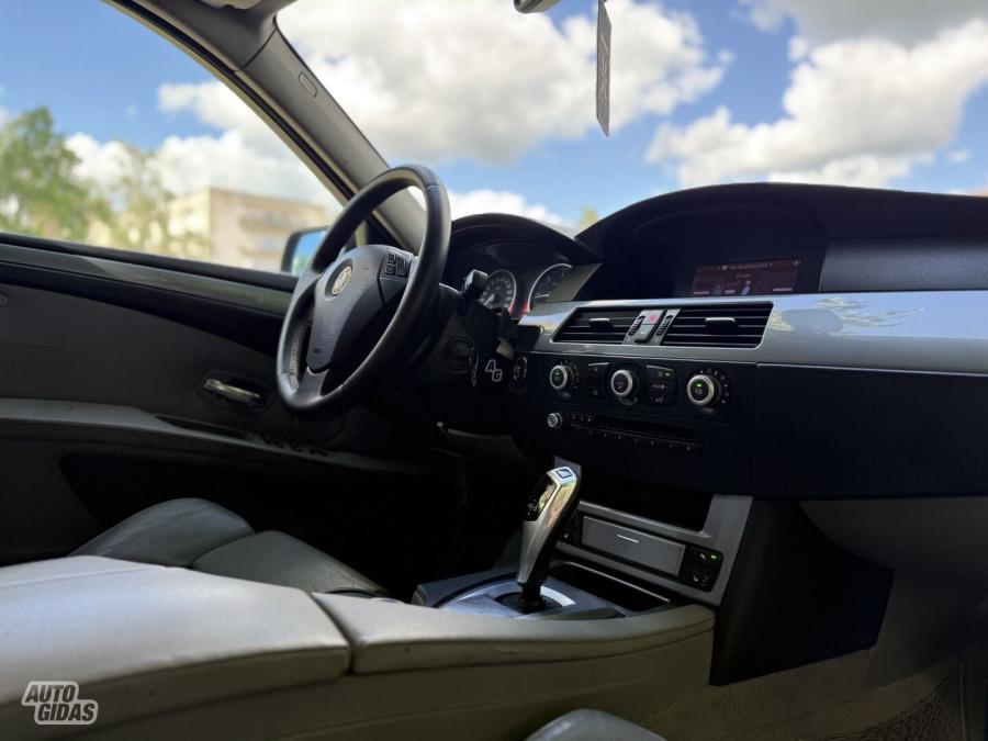 Blue BMW 520 2010 in Kaunas, with an engine capacity of 2.00 L and mileage of 370 thousand km for 4000 €, photo 17 on AUTOMOTO.COM.LV