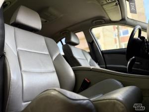 Blue BMW 520 2010 in Kaunas, with an engine capacity of 2.00 L and mileage of 370 thousand km for 4000 €, photo 19 on AUTOMOTO.COM.LV