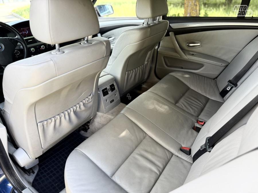 Blue BMW 520 2010 in Kaunas, with an engine capacity of 2.00 L and mileage of 370 thousand km for 4000 €, photo 22 on AUTOMOTO.COM.LV