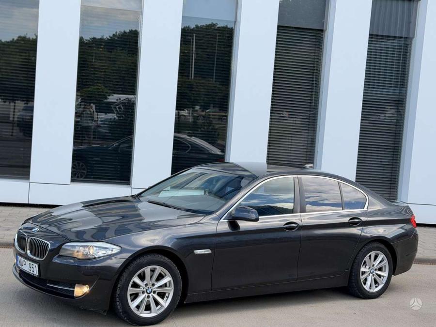 Zils BMW 520 2010 Viļņa, ar dzinēja tilpumu 2.00 L un nobraukumu 311 tūkst. km par 6300 €, foto 5 vietnē AUTOMOTO.COM.LV