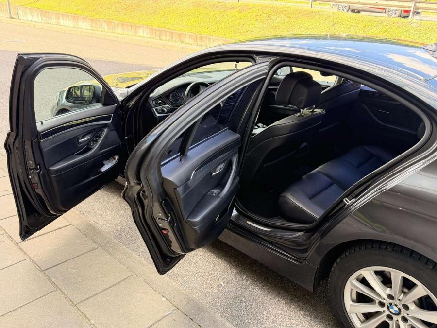 Zils BMW 520 2010 Viļņa, ar dzinēja tilpumu 2.00 L un nobraukumu 311 tūkst. km par 6300 €, foto 11 vietnē AUTOMOTO.COM.LV