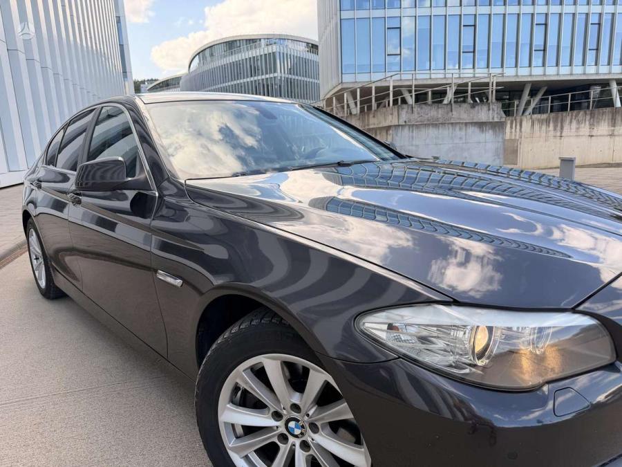 Zils BMW 520 2010 Viļņa, ar dzinēja tilpumu 2.00 L un nobraukumu 311 tūkst. km par 6300 €, foto 13 vietnē AUTOMOTO.COM.LV