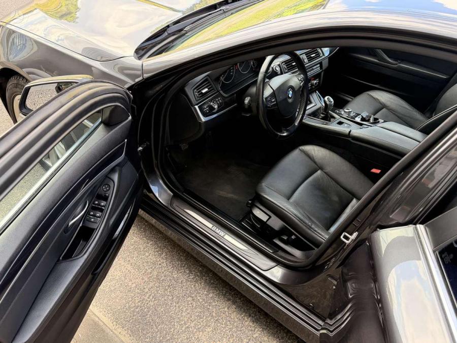 Zils BMW 520 2010 Viļņa, ar dzinēja tilpumu 2.00 L un nobraukumu 311 tūkst. km par 6300 €, foto 17 vietnē AUTOMOTO.COM.LV