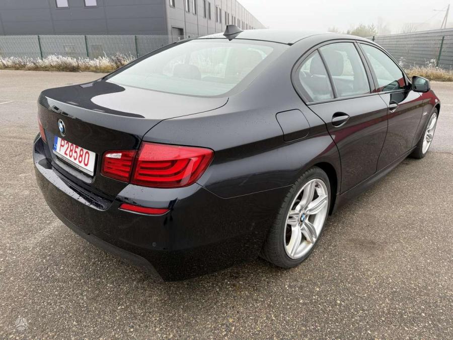 Zils BMW 520 2011 Viļņa, ar dzinēja tilpumu 2.00 L un nobraukumu 304 tūkst. km par 9699 €, foto 4 vietnē AUTOMOTO.COM.LV