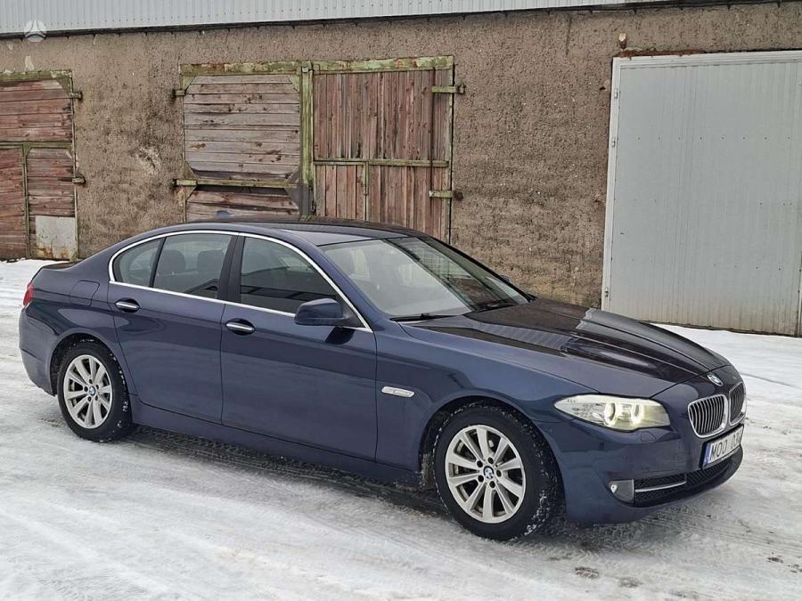 Zils BMW 520 2011 Šilutė, ar dzinēja tilpumu 2.00 L un nobraukumu 320 tūkst. km par 6999 €, foto 4 vietnē AUTOMOTO.COM.LV