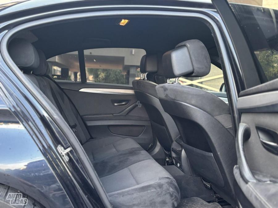 Blue BMW 520 2011 in Kaunas, with an engine capacity of 2.00 L and mileage of 500 thousand km for 3750 €, photo 19 on AUTOMOTO.COM.LV