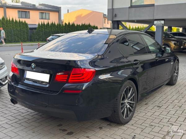 Blue BMW 520 2011 in Kaunas, with an engine capacity of 2.00 L and mileage of 500 thousand km for 3750 €, photo 5 on AUTOMOTO.COM.LV
