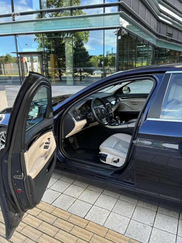 Blue BMW 520 2011 in Vilnius, with an engine capacity of 2.00 L and mileage of 326 thousand km for 8500 €, photo 5 on AUTOMOTO.COM.LV