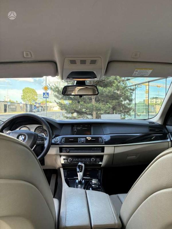 Blue BMW 520 2011 in Vilnius, with an engine capacity of 2.00 L and mileage of 326 thousand km for 8500 €, photo 7 on AUTOMOTO.COM.LV