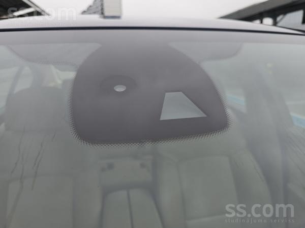 Zils BMW 520 2011 Viļņa, ar dzinēja tilpumu 2.00 L un nobraukumu 306 tūkst. km par 8999 €, foto 10 vietnē AUTOMOTO.COM.LV