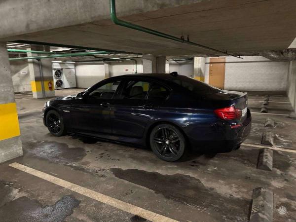 Blue BMW 520 2011 in Vilnius, with an engine capacity of 0.00 L and mileage of 302 thousand km for 13800 €, photo 5 on AUTOMOTO.COM.LV