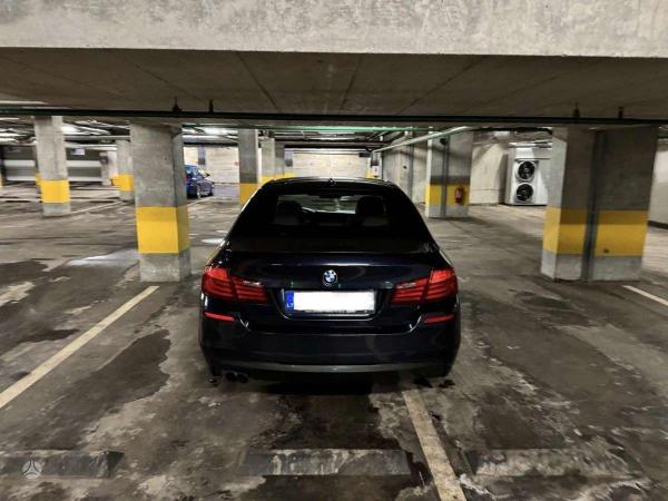Blue BMW 520 2011 in Vilnius, with an engine capacity of 0.00 L and mileage of 302 thousand km for 13800 €, photo 6 on AUTOMOTO.COM.LV
