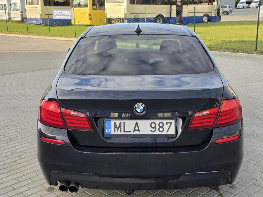 Blue BMW 520 2011 in Silute, with an engine capacity of 2.00 L and mileage of 238 thousand km for 8200 €, photo 6 on AUTOMOTO.COM.LV