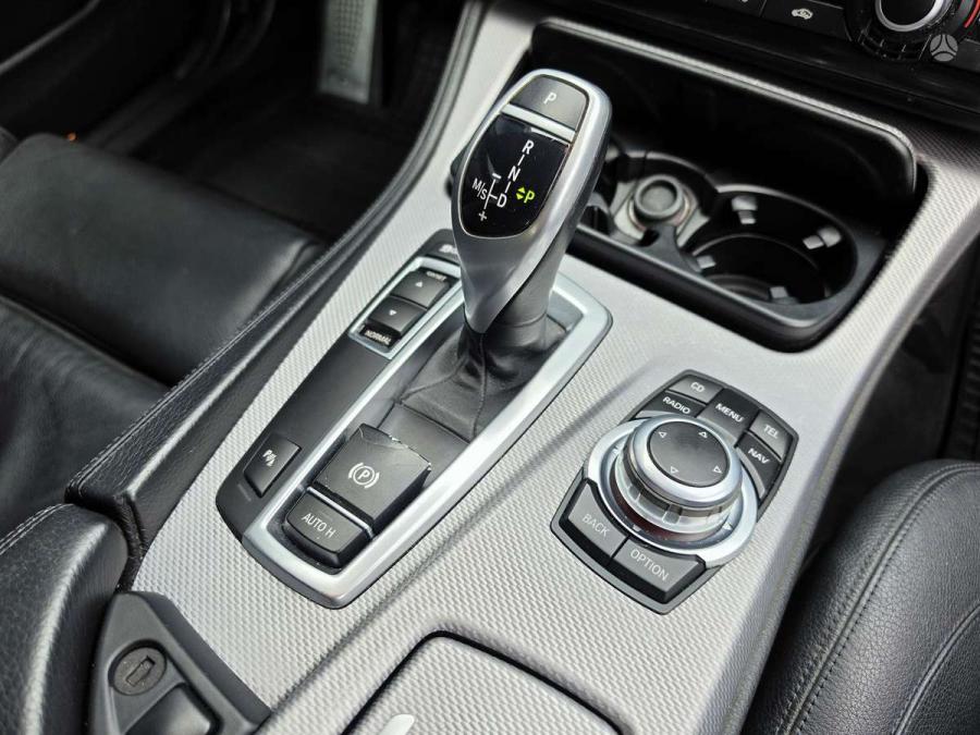 Blue BMW 520 2011 in Silute, with an engine capacity of 2.00 L and mileage of 238 thousand km for 8200 €, photo 23 on AUTOMOTO.COM.LV