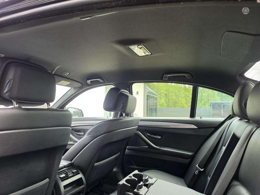 Blue BMW 520 2011 in Silute, with an engine capacity of 2.00 L and mileage of 238 thousand km for 8200 €, photo 27 on AUTOMOTO.COM.LV