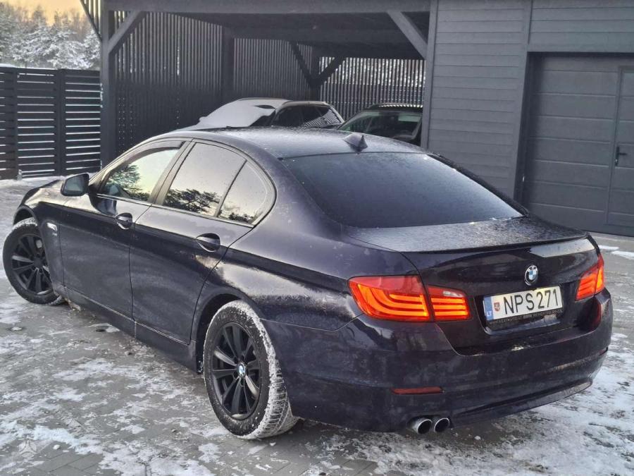 Zils BMW 520 2012 Šilutė, ar dzinēja tilpumu 2.50 L un nobraukumu 333 tūkst. km par 6900 €, foto 2 vietnē AUTOMOTO.COM.LV