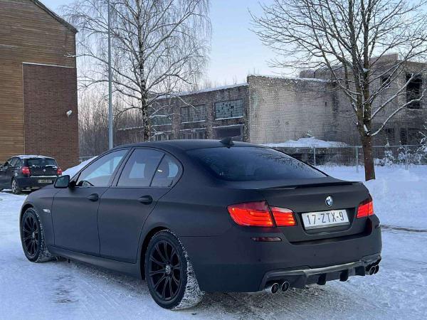 Blue BMW 520 2012 in Trakai, with an engine capacity of 2.00 L and mileage of 288 thousand km for 8800 €, photo 4 on AUTOMOTO.COM.LV